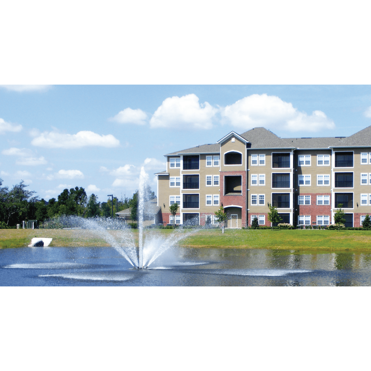 Luxury Commercial Fountains & Fanjets – Shop Today! – ProtoPond